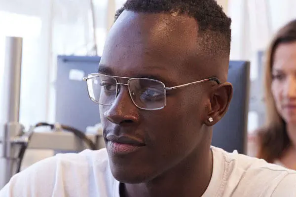 Dr Raza Hasan academic profile