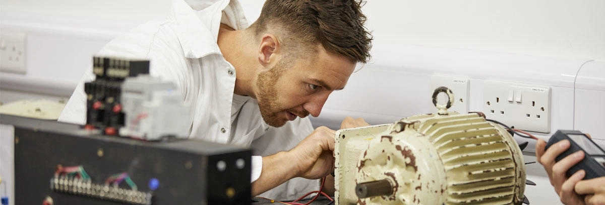 Marine Electrical and Electronic Engineering Degree | BEng (Hons)