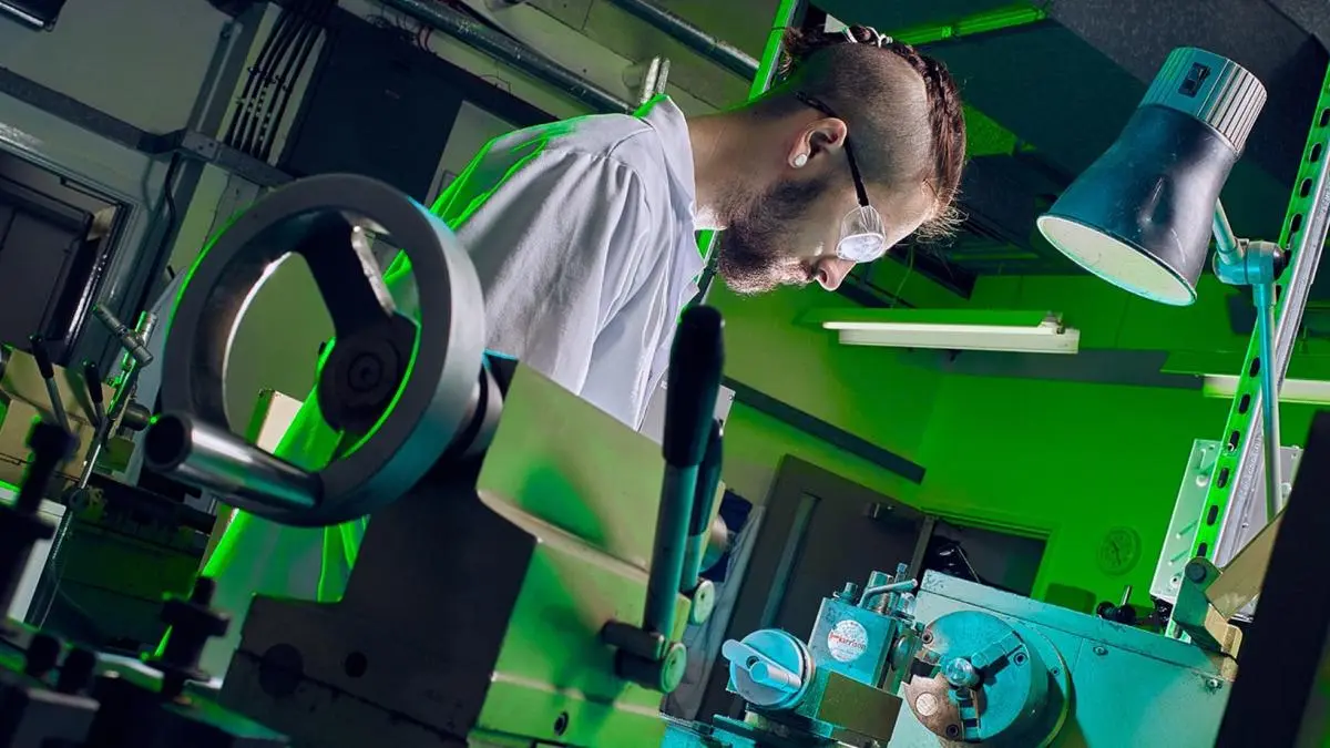 HNC Electronic Engineering