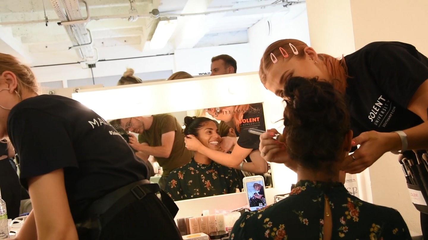 Hair And Makeup Southampton | Saubhaya Makeup